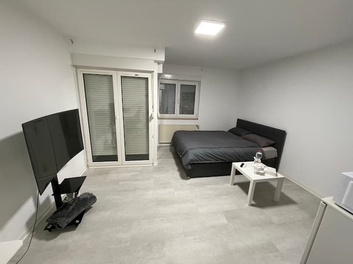 Kleine 1-zimmer Wohnung - Cologne