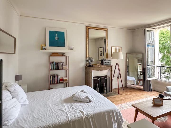 Perfect For A Small Family/2 Couples. - Tour Eiffel