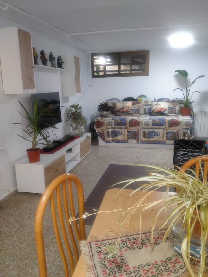 Apartamento Entero En Adosado Planta Baja. - Torrent