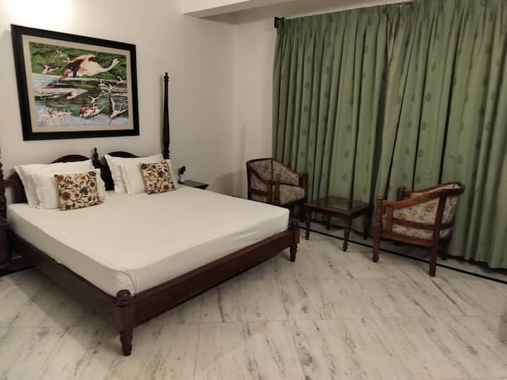 10 Rooms For 25 Persons With Bnb - Udaipur