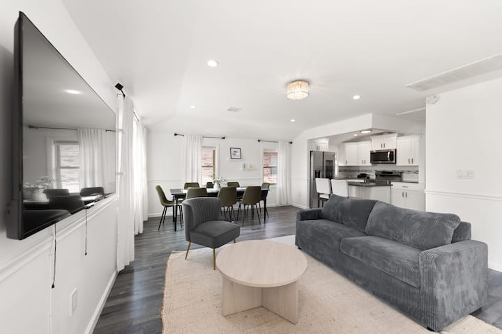 Brand New Modern Development Near Jfk - New York City