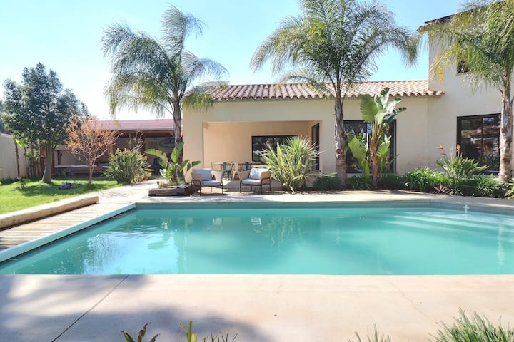 Villa Moderne Avec Piscine à Saint Cyprien - France