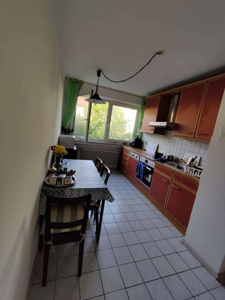 Centrally Located, Bright And Spacious Room - Munich