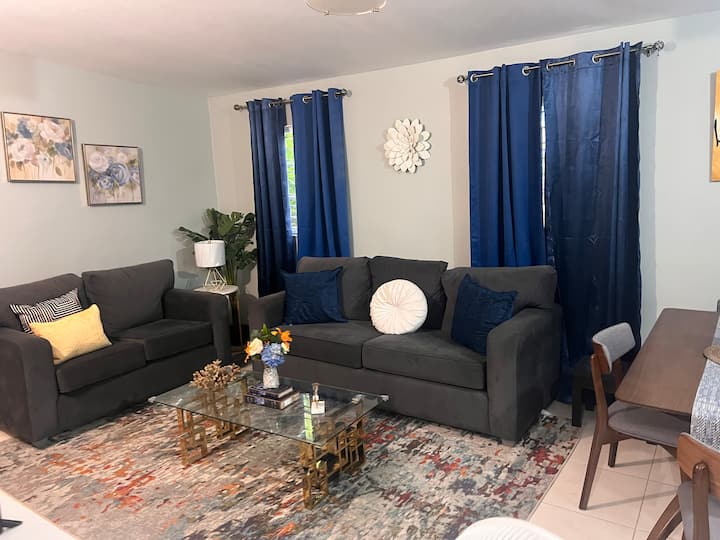 Tropical 2 Bedroom Retreat - Jamaica