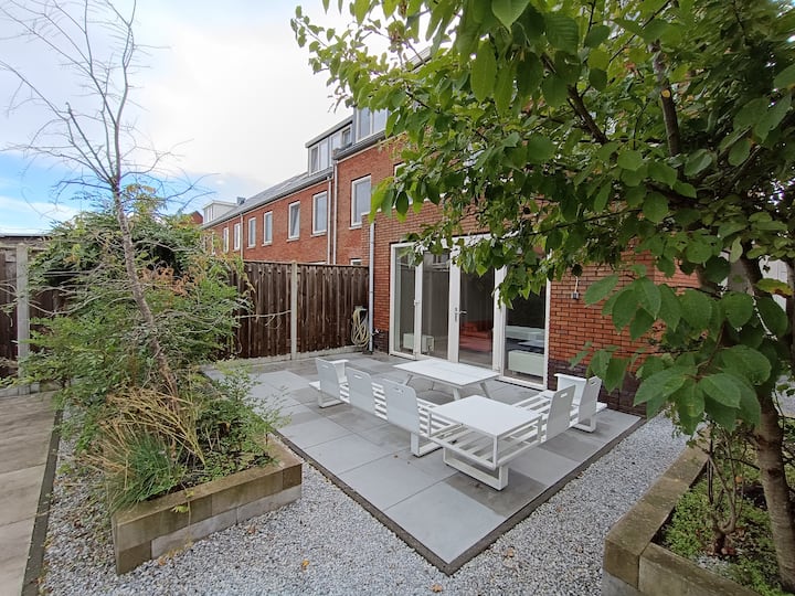 Woning Voor Minimaal Zes Maanden - Zoetermeer