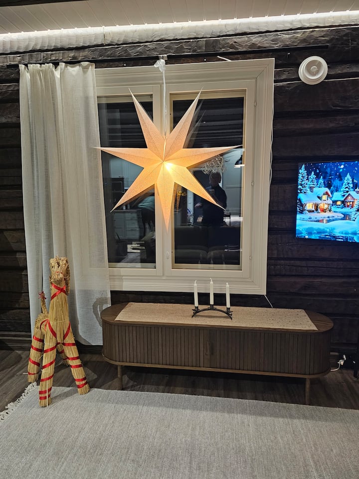 Uudistettu Historiallinen Tupa - Savonlinna