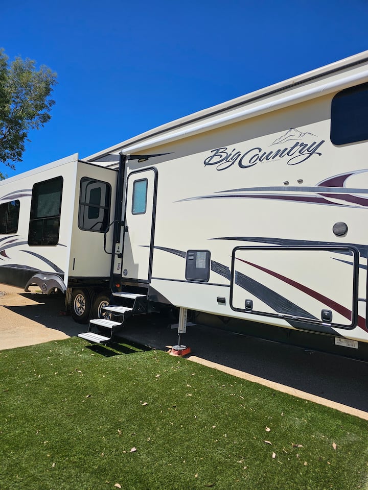 Luxury  Glamping In Menifee - Menifee, CA