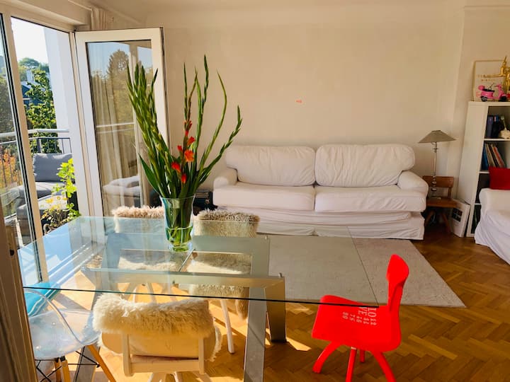 Bright Charming Flat &Balcony - Hamburgo