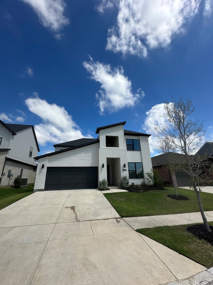 Modern House In Colleyville - Roanoke, TX