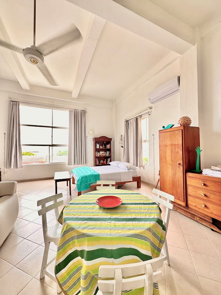 Best Street Old City Loft With Ocean View - Cartagena