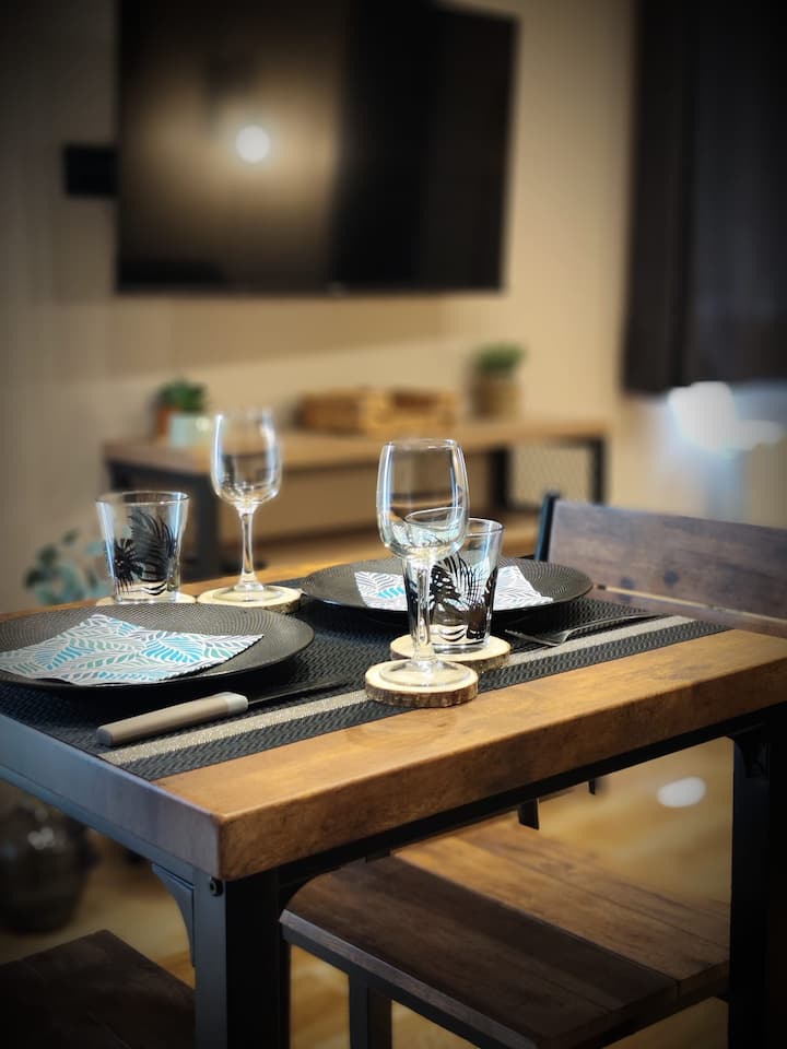 Charmant Studio De Jardin Moderne Et Cosy - La Rochette