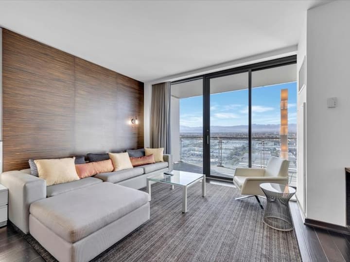 20307 Condo W/ Balcony 20th Floor! Free Parking - Las Vegas Strip, NV