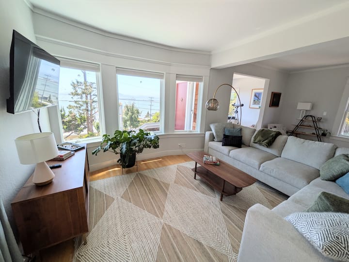 Waterfront Views! Spacious Retreat, Sf, Napa, Ucb! - El Cerrito, CA