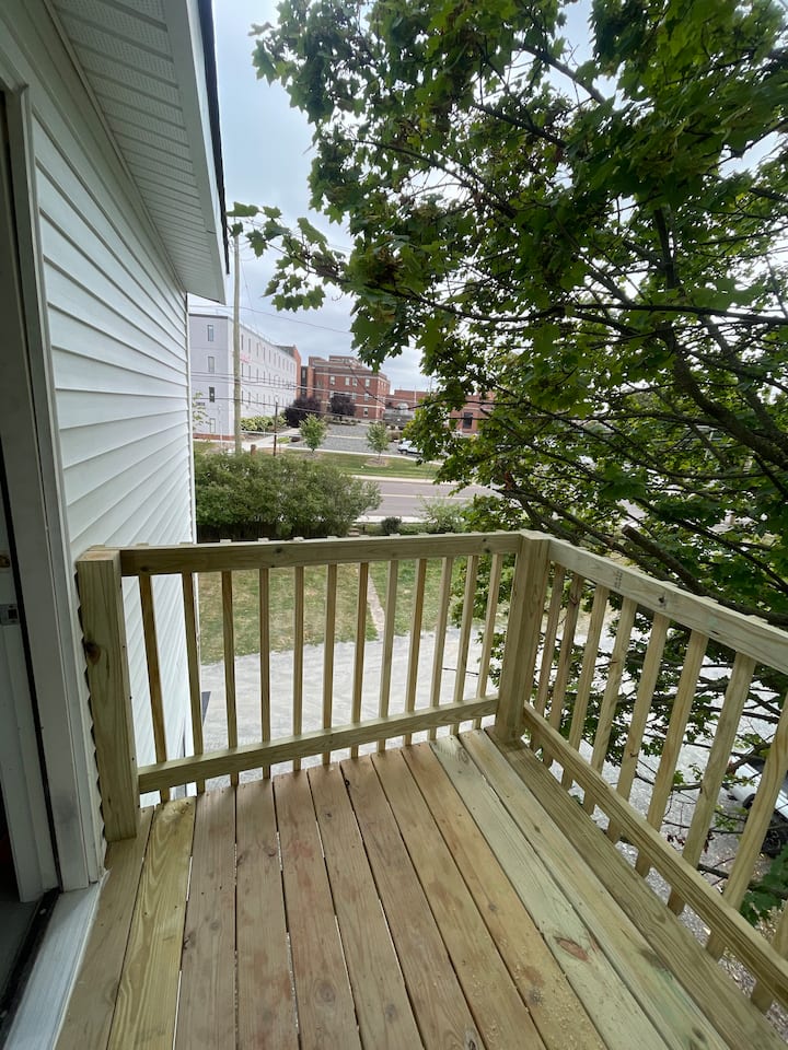 Modern Penthouse, Suite - Main Township