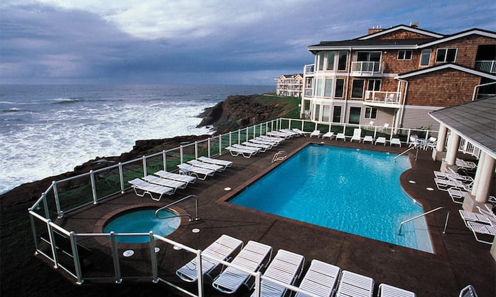 Depoe Bay Whale Watch Condo Message Before Booking - Depoe Bay, OR