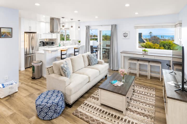 25%off Oct 29-31 Great Reviews. Mins 2 Beach/shops - Ventura, CA
