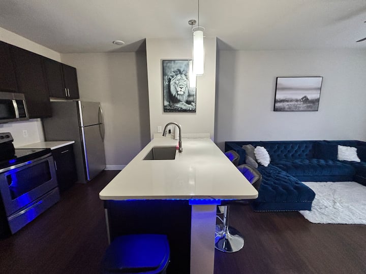 Modern Stay•king Bed•5 Min To Fun/food•smoke - Katy