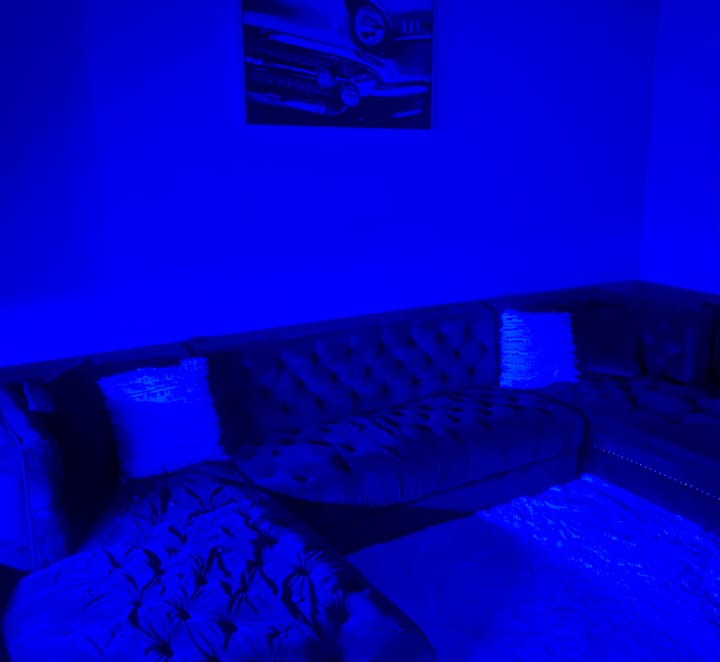 Led Katy Staycation|5 Min To Fun/food| Smoke+pets - Katy, TX