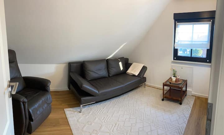 Zwei Sehr Gemütliche Schlafzimmer Mit Badezimmer - Hilden