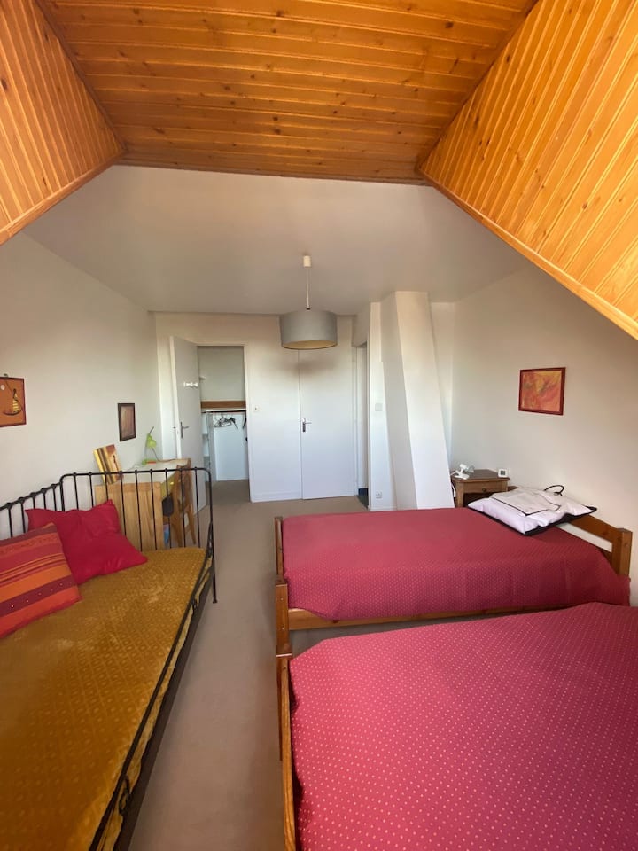 Chambre à L'étage Et Kitchenette - Laval