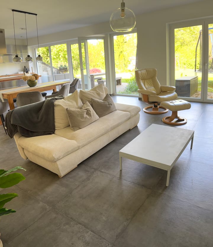 Große 106 M² Gartenwohnung – Ruhig & Naturnah - Fellbach