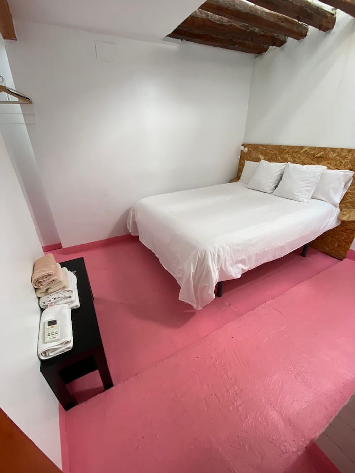Habitación Doble Gran Vía , 13,5m2 - Madrid