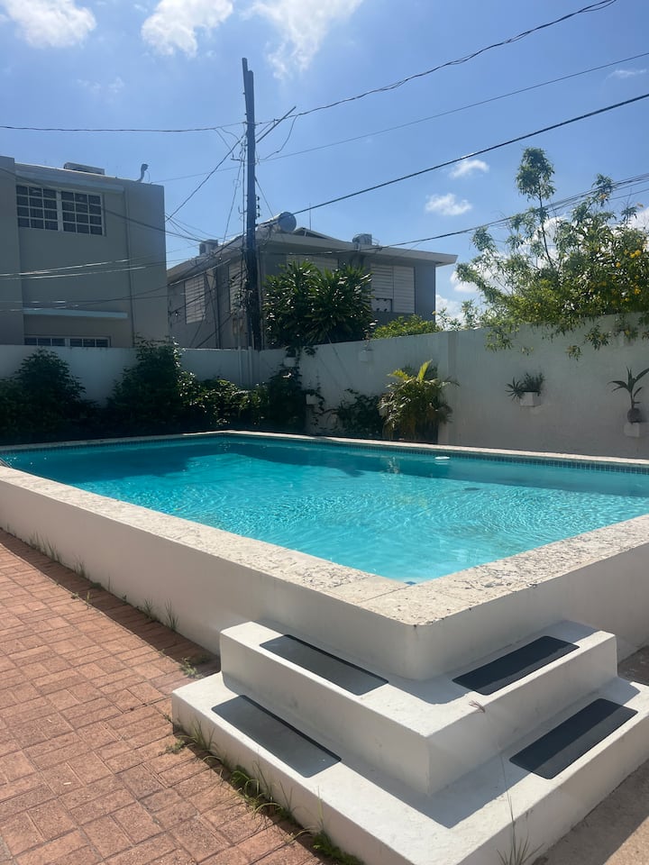 Pool / Walk To Beach / Airport - San Juan