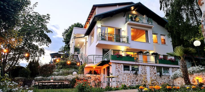 Villa Forest Paradise (De Luxe Suite Over 150m2) - Lake Ohrid