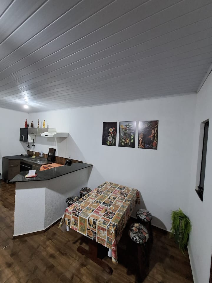 Casa Aconchegante, Ar En Todos Os Quartos - Salto del Guairá