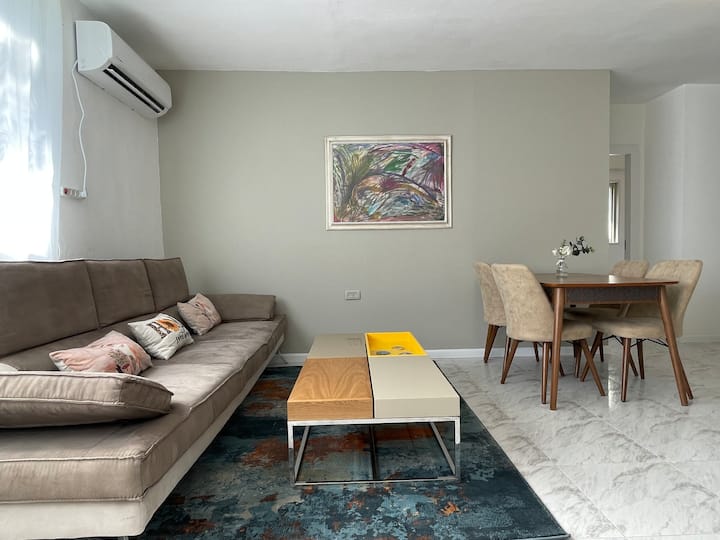 A Bright 2br Flat With Balcony - Tel Aviv-Yafo