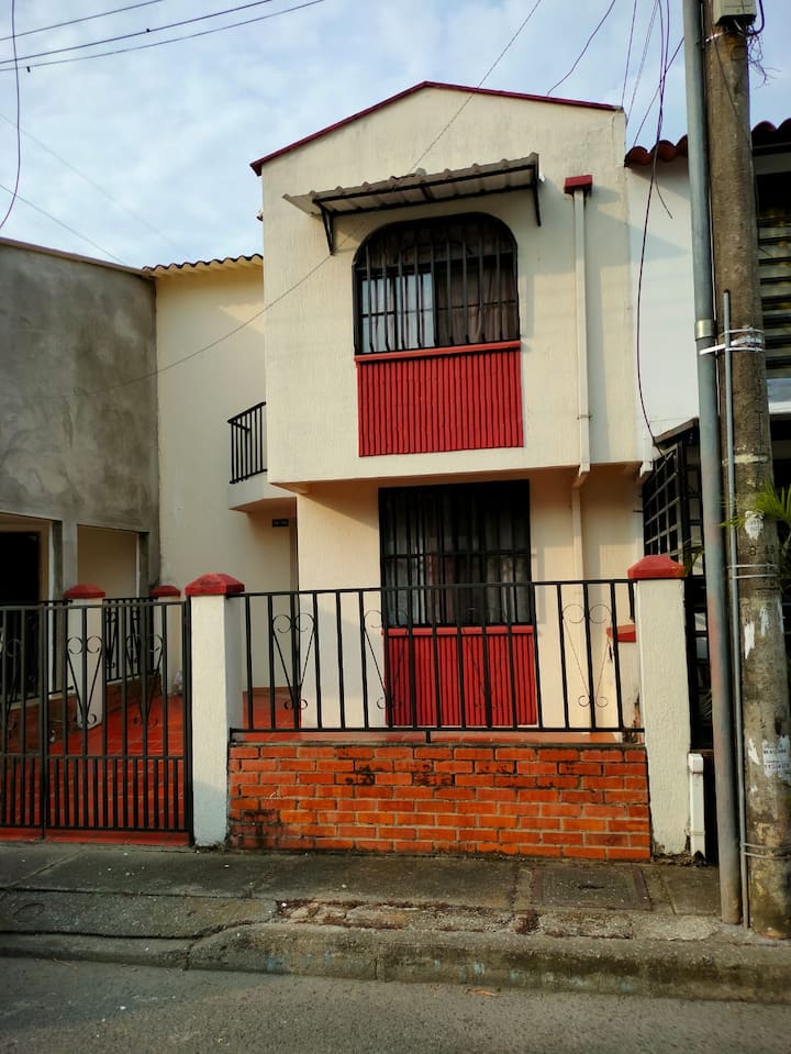 Beautiful 2 Bedroom Cozy Home - Jamundí
