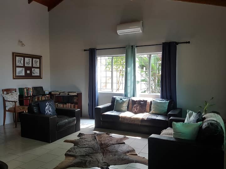 Hh Holiday Home In Hluhluwe-kzn - Hluhluwe