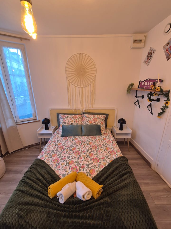 Le Vintage-centre-ville - Tout Commerce à Pied - Anet