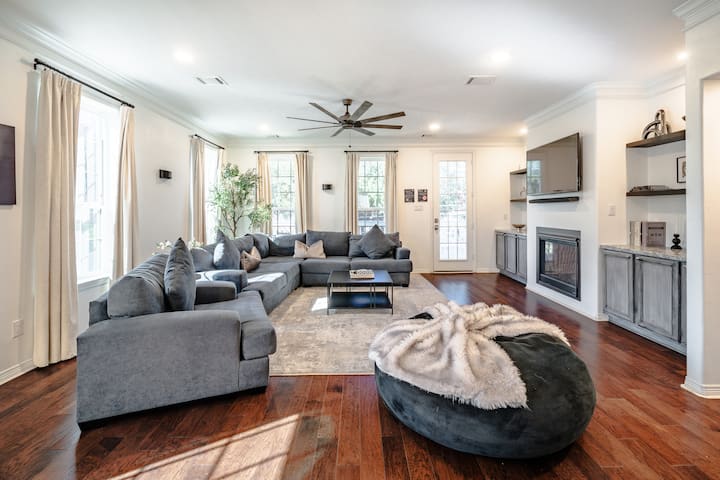 Vintage Hollywood Vibes In East Downtown - Independence Heights - Houston