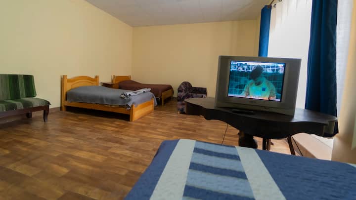 Centrico Departamento Con Balcón A La Calle - Sucre