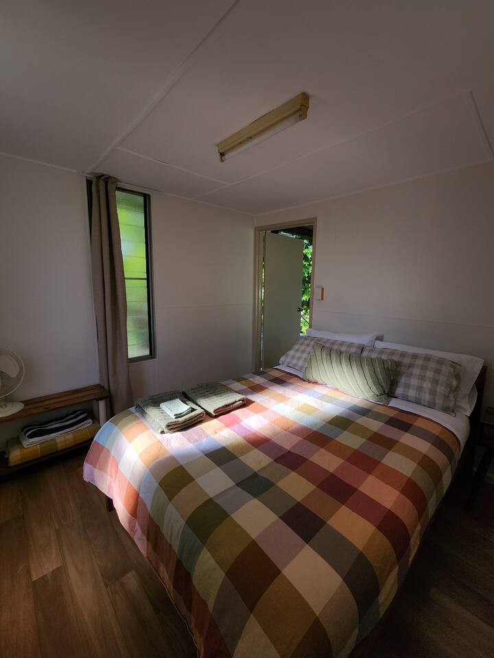 The Little Blue House - Mataranka