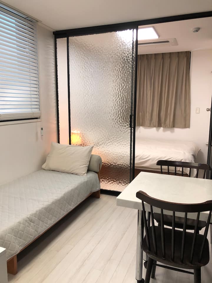 Rh House /3 Min Subway/1 Min Airport Bus/ddp 10min - South Korea