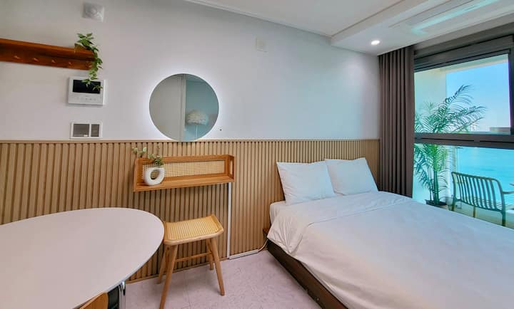 [Hyoi Stay The Gwangan] #58시그니처오션뷰  #전객실테라스 #요트할인 - Busan