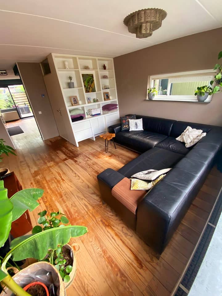 Airbnb Amsterdam - アムステルフェーン