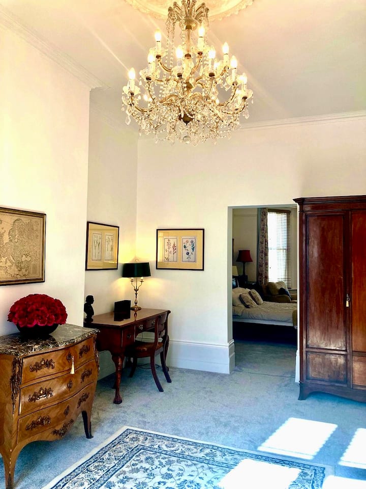 Seafront Luxury Super King Suites Villa Parking - Eastbourne