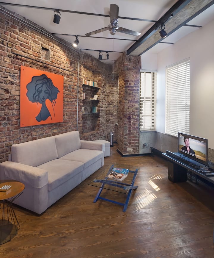 Doctor’s Spacious Place - Istanbul