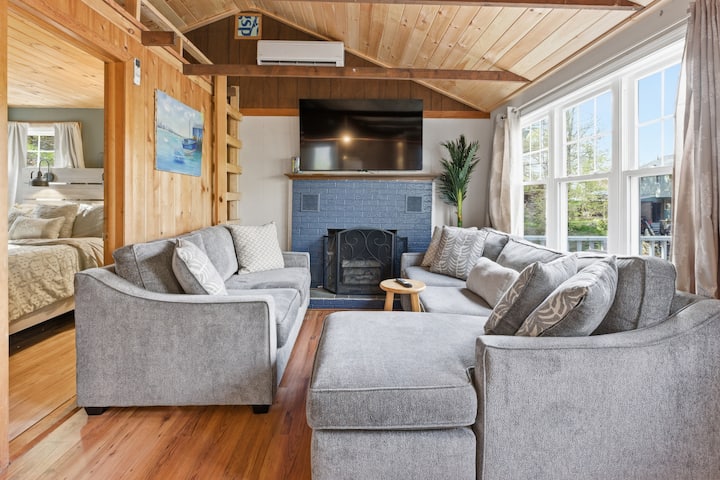 Hamilton Reservoir Lake Cottage With Fire Pit - Breakneck Pond