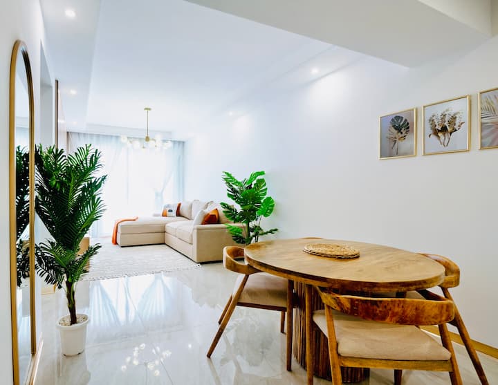 1 Bedroom With Gym, Heated Pool & City View - Nairobi
