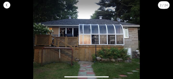 Chalet Paisible Au Bord De L'eau - Saint-Hippolyte