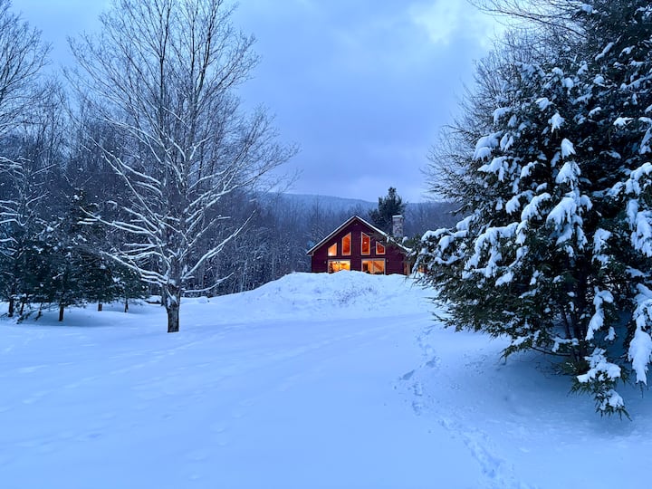4br On 10 Private Acres • Hot Tub • Near Hunter - Hunter, NY