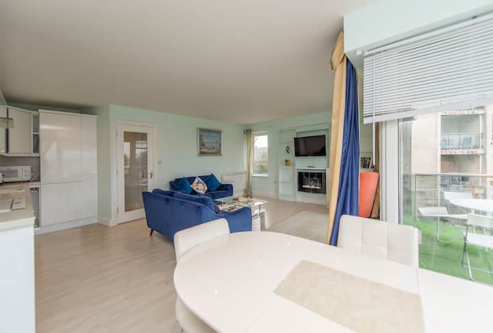 Stunning Seaview Apartment  In Galway. - Galway