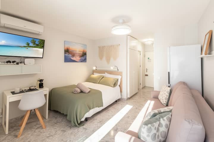 Rénové Et Confortable, Vue Sur La Mer, Climatisation, Wi-fi, Près De La Gare - Benalmádena