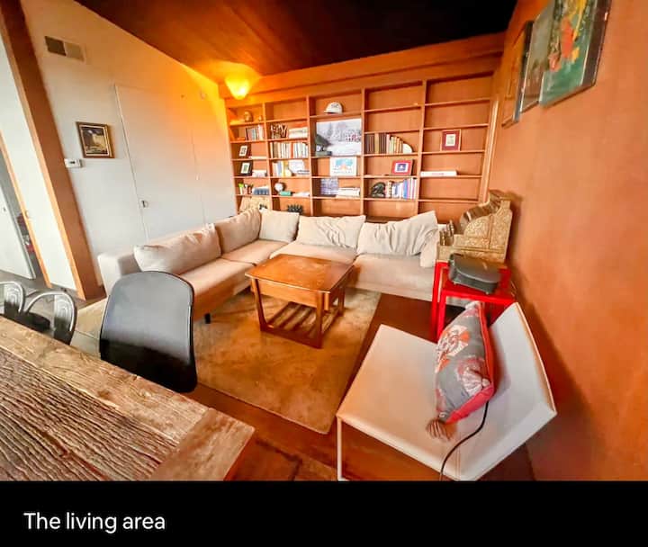 Midcentury Penthouse Walk To Cal - Berkeley, CA
