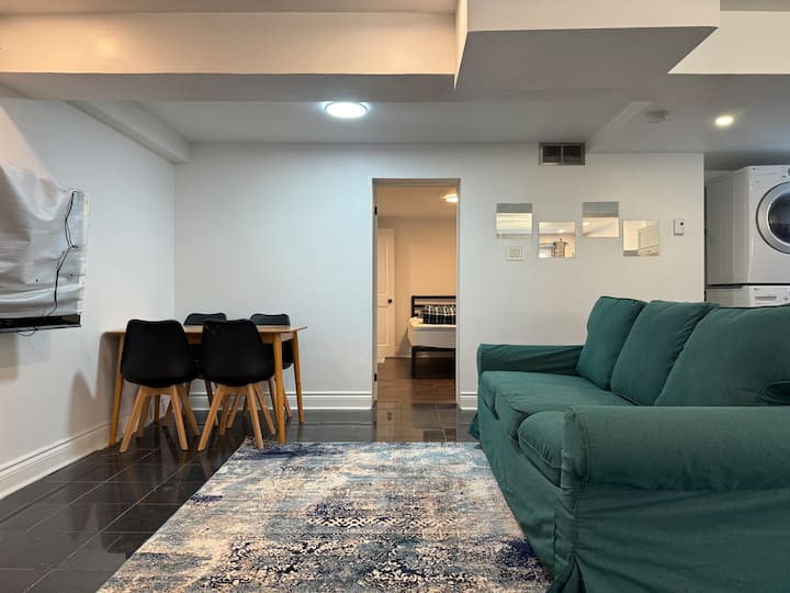 2brs, Central Ac, 2 Mins Walk Plamondon Metro - Montreal