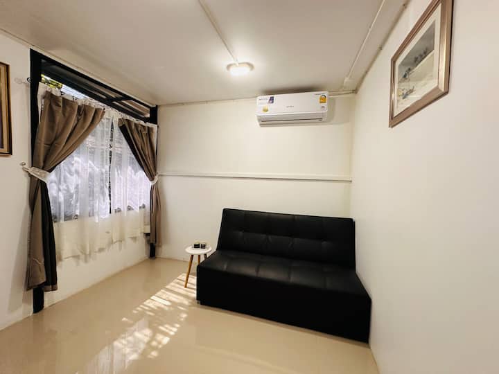 The Tiny Home Is In The City - Sukhothaï